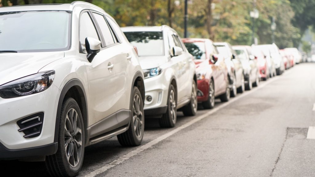 Cómo estacionarte en paralelo – .: AUTOMANIA